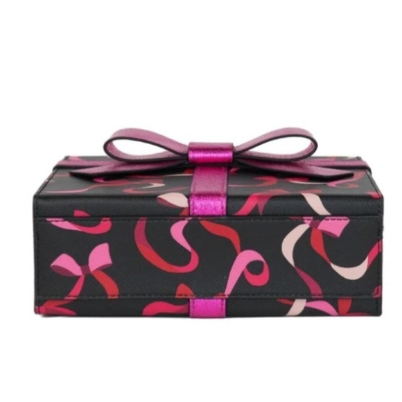 kate spade | Bags | Kate Spade Wrapping Party Gift Box Crossbody | Poshmark